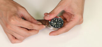 How To Install & Remove A Watch Strap | StrapsCo