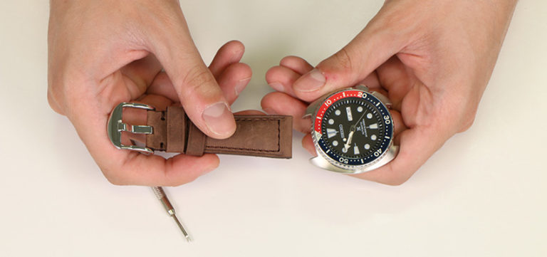 How To Install & Remove A Watch Strap | StrapsCo