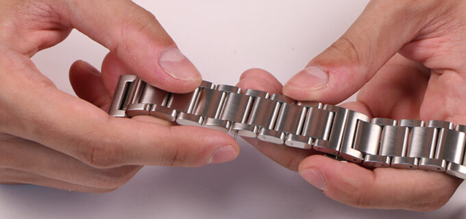 How To Remove Watch Links | StrapsCo