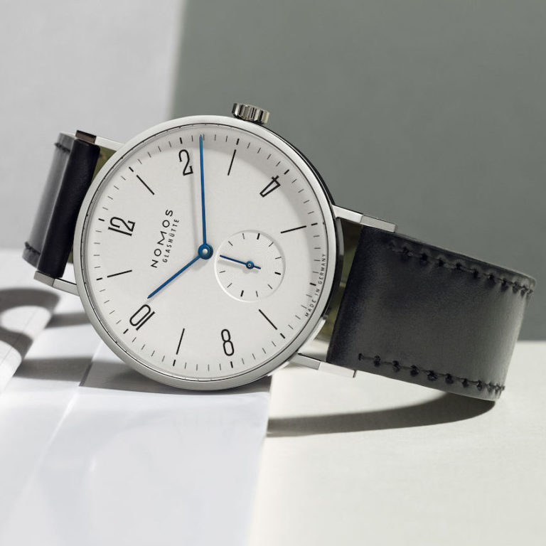 12 Best Minimalist Watches | StrapsCo