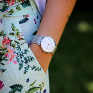 7 Best Short Watch Straps for Small Wrists | StrapsCo